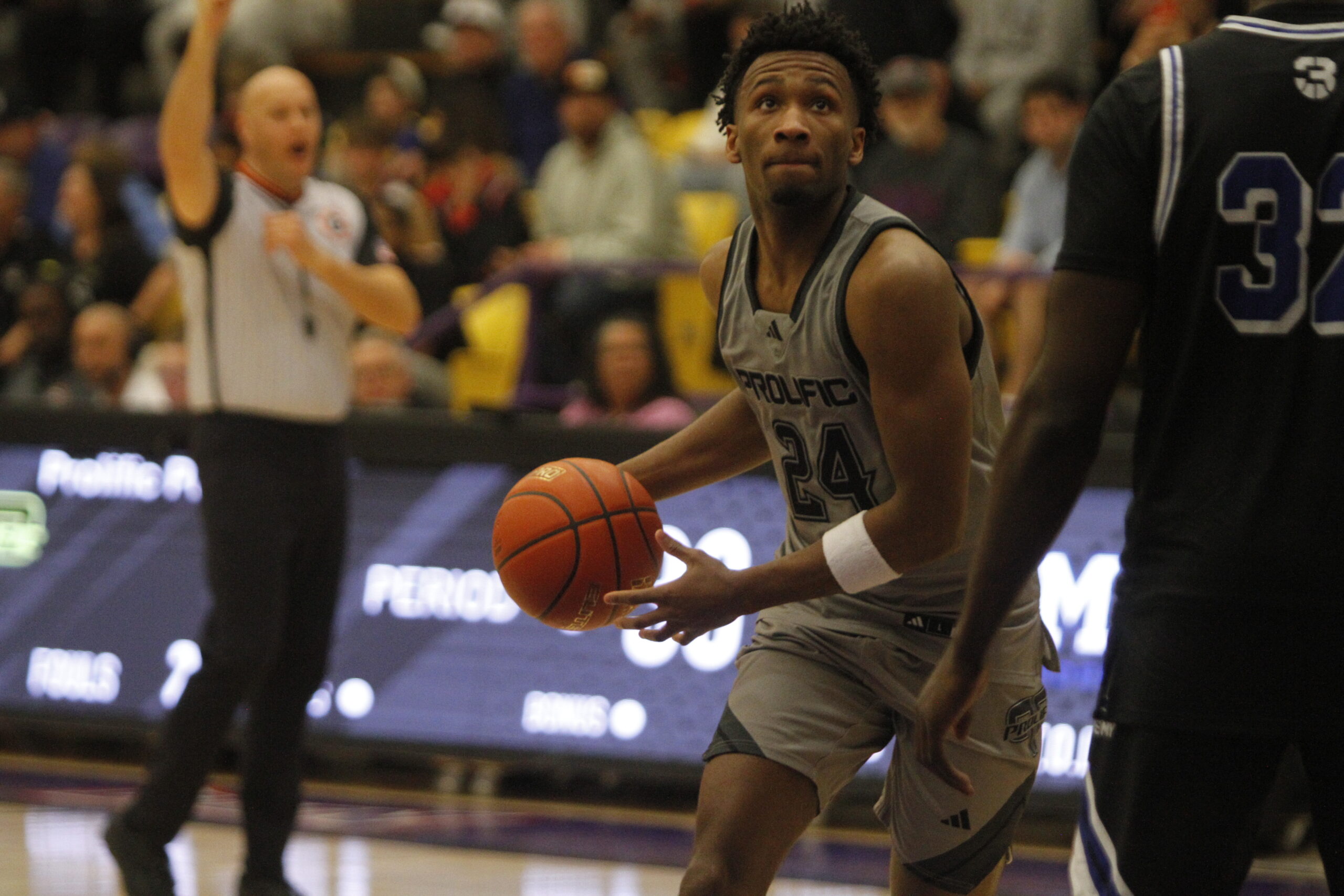 KU signee Peterson shines in basketball tournament in Lawrence with KU ...